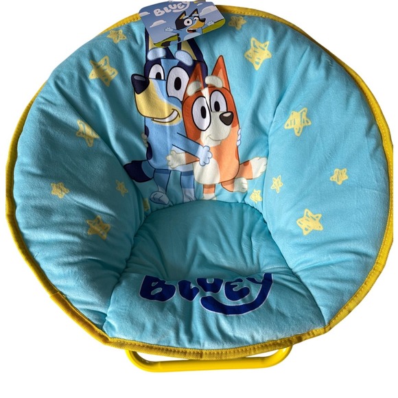 Bluey | Other | Bluey Bingo Kids Saucer Chair Hugging Characters ...